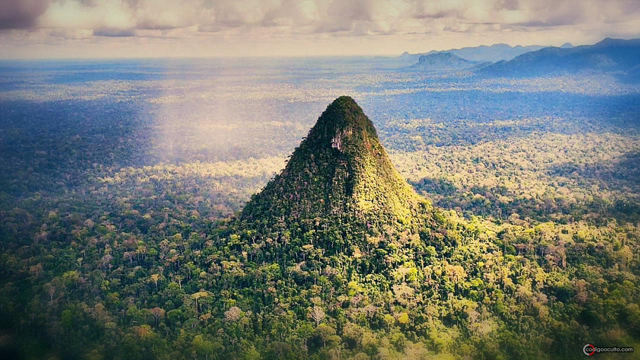 El misterio del Cerro “El Cono” en Perú. ¿Una antigua pirámide en la ...