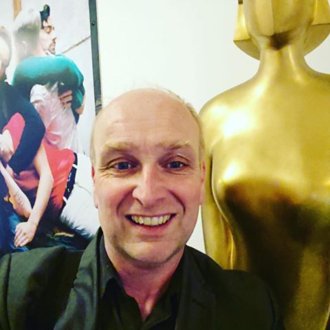 Cineasta sugiere al nuevo Papa revelar supuestas “pruebas secretas” de ...