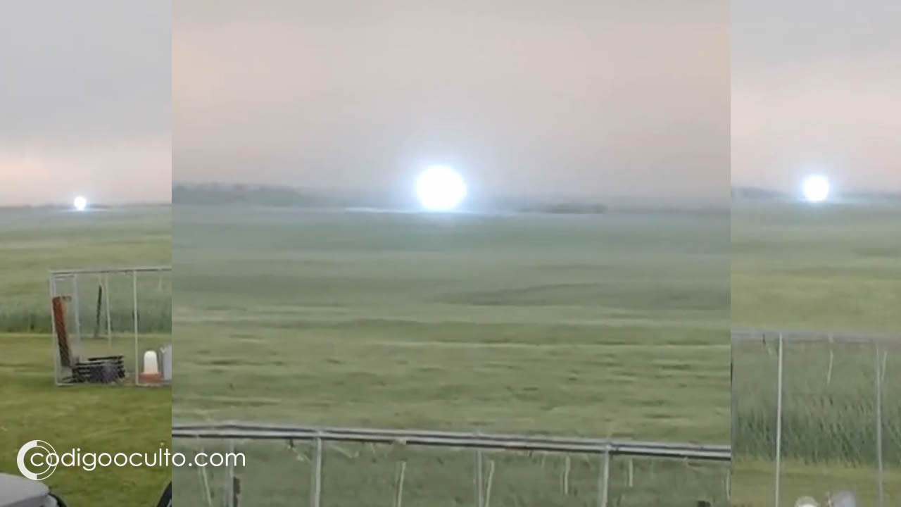 Esfera brillante y luminosa es captada cerca de la superficie en Canadá ...